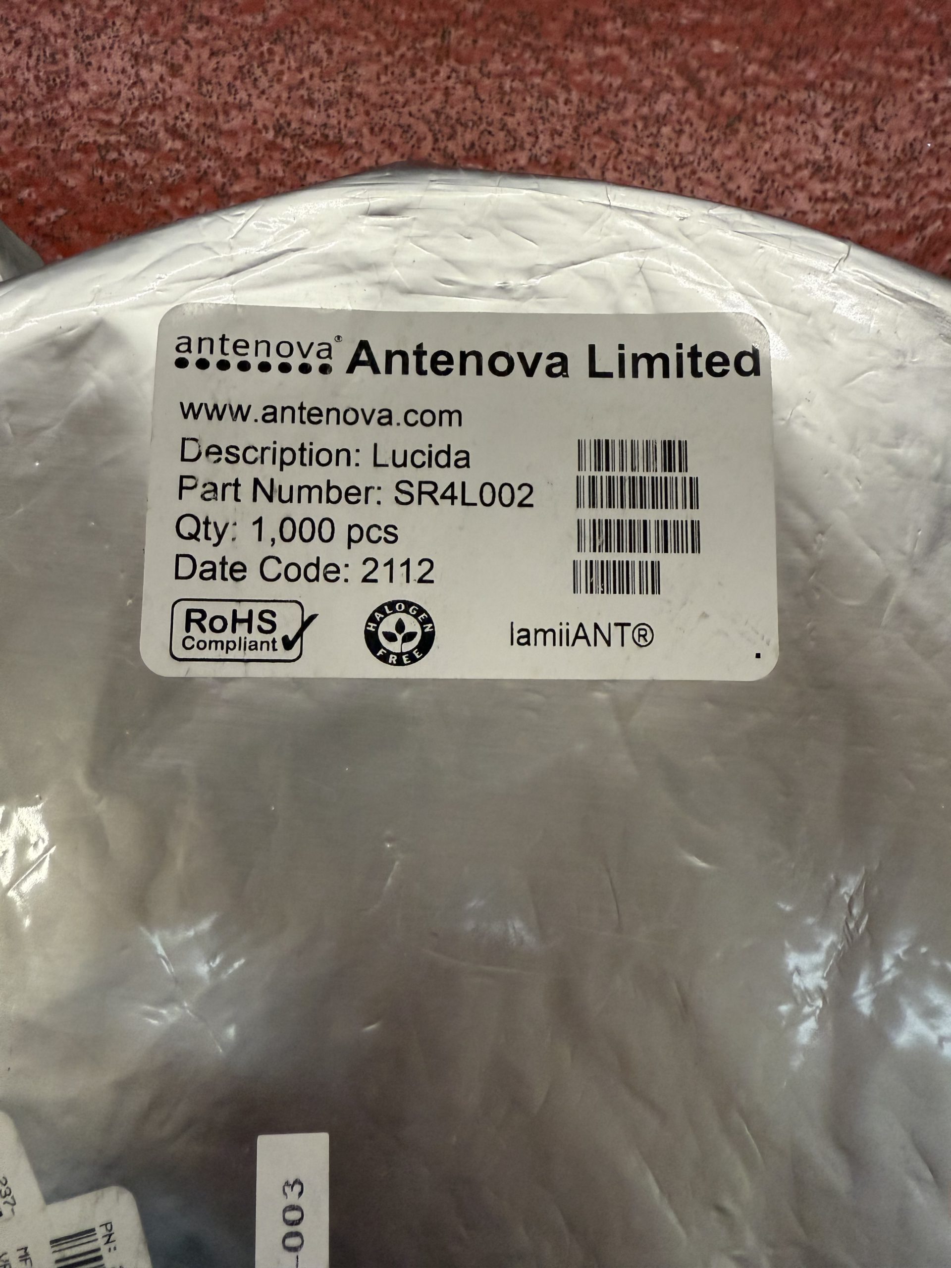 SR4L002 - Antennas LTE 700-LTE 2400MHz Max RL -6dB | Tomark Electronics Ltd